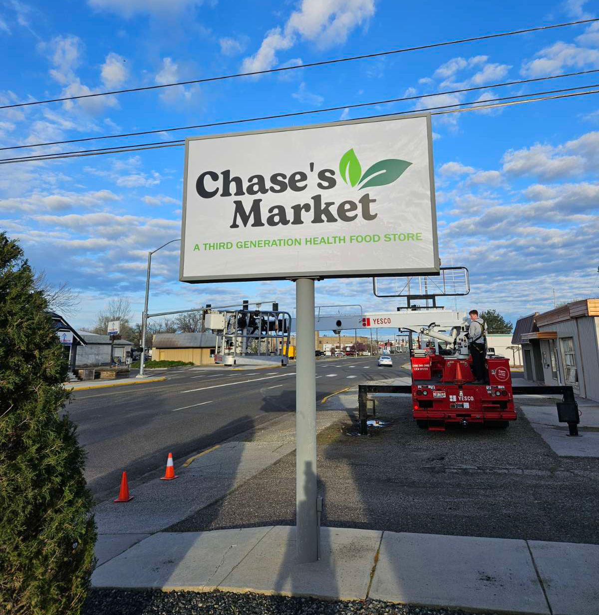 Sign Upgrade Chase's Market Ontario | YESCO Sign & Lighting Boise