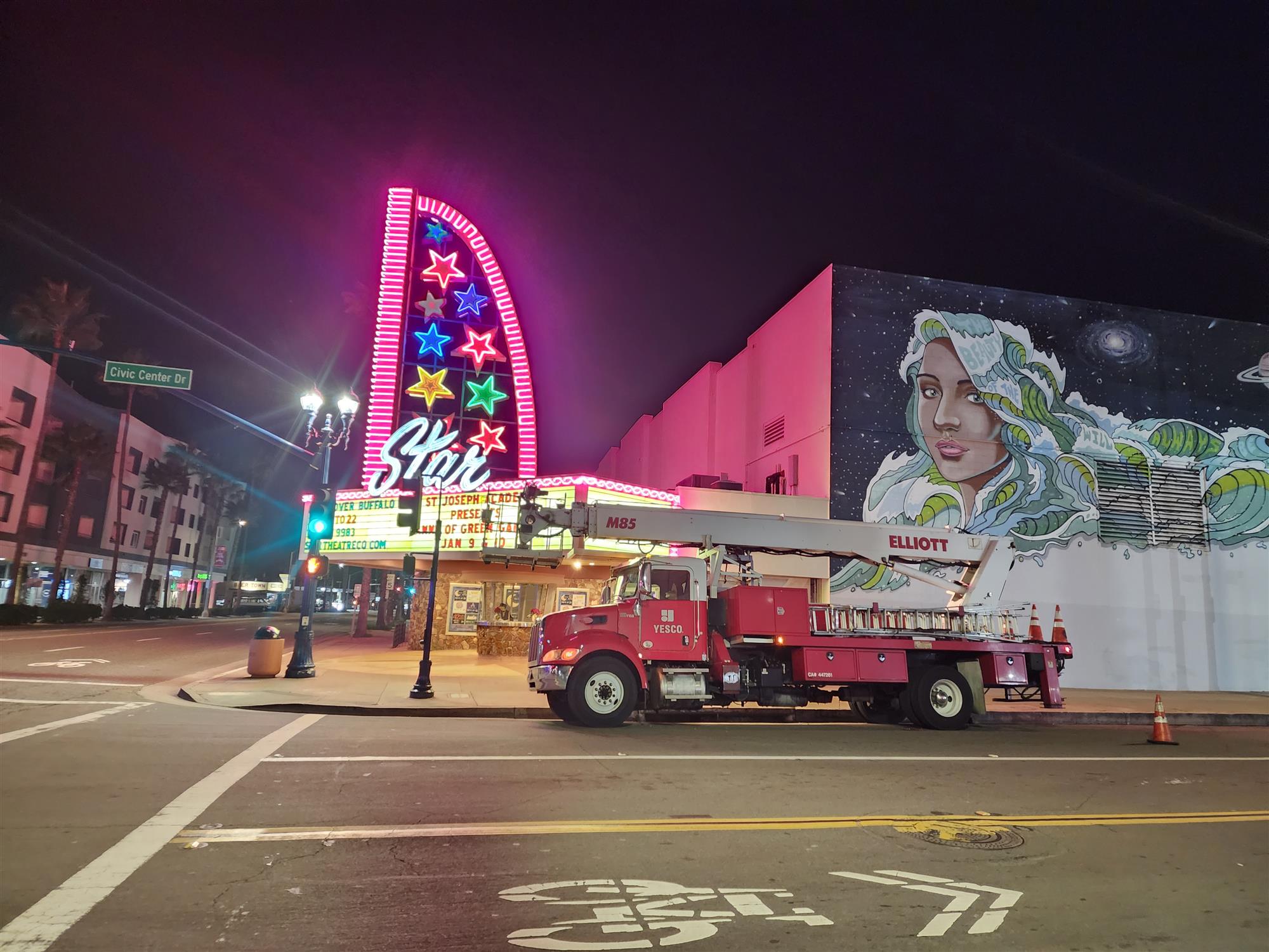 Musso & Frank Grill Neon Repairs – YESCO Los Angeles