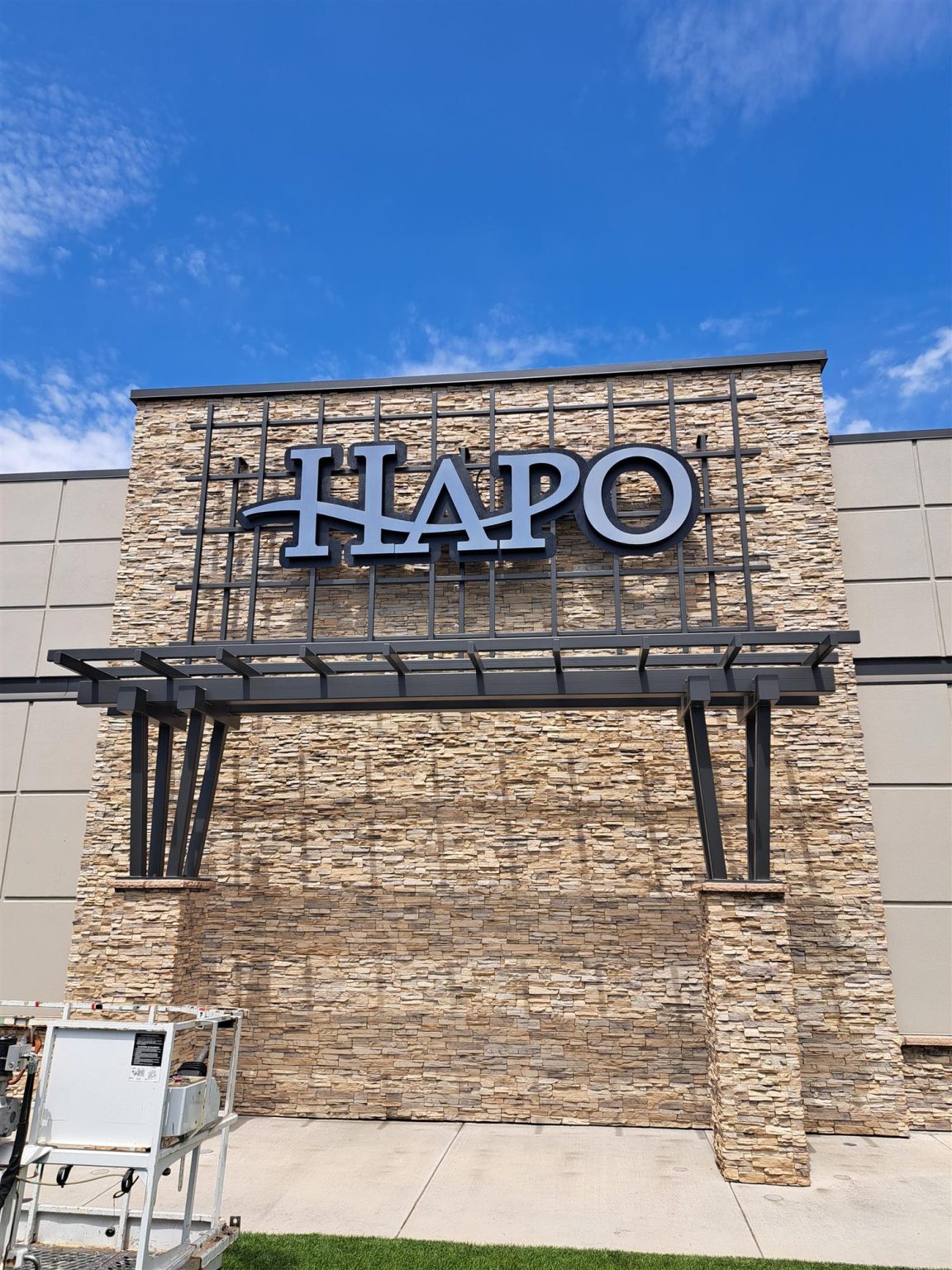 Hapo Community Credit Union Sign Restoration | YESCO Sign & Lighting ...