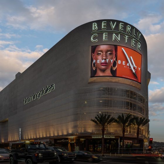 Custom Signs – YESCO