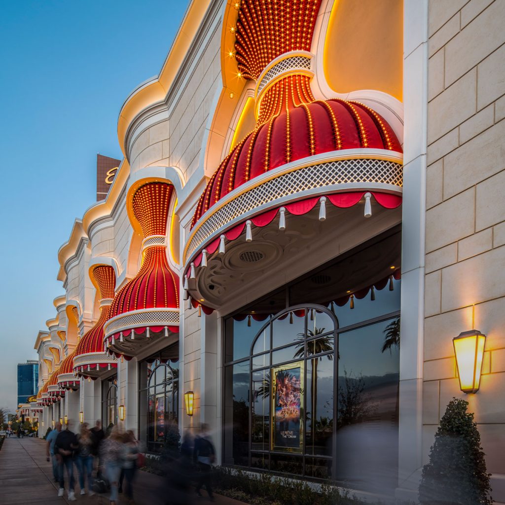 Custom Signs – YESCO