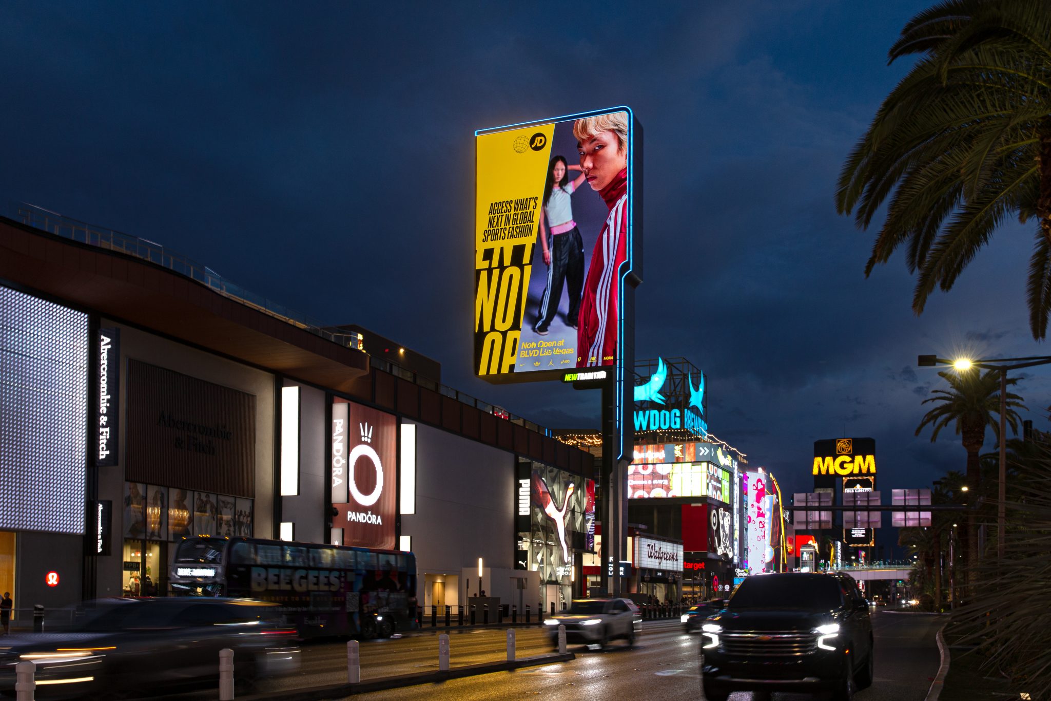 YESCO Completes Exterior Signage for Showcase Mall on Las Vegas Strip ...